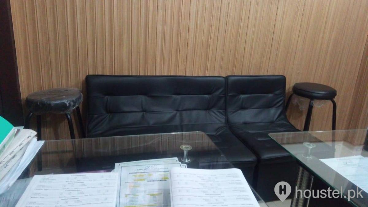 Al Banat Group of Girls Hostels - Girls Hostel in Johar Town Lahore ...