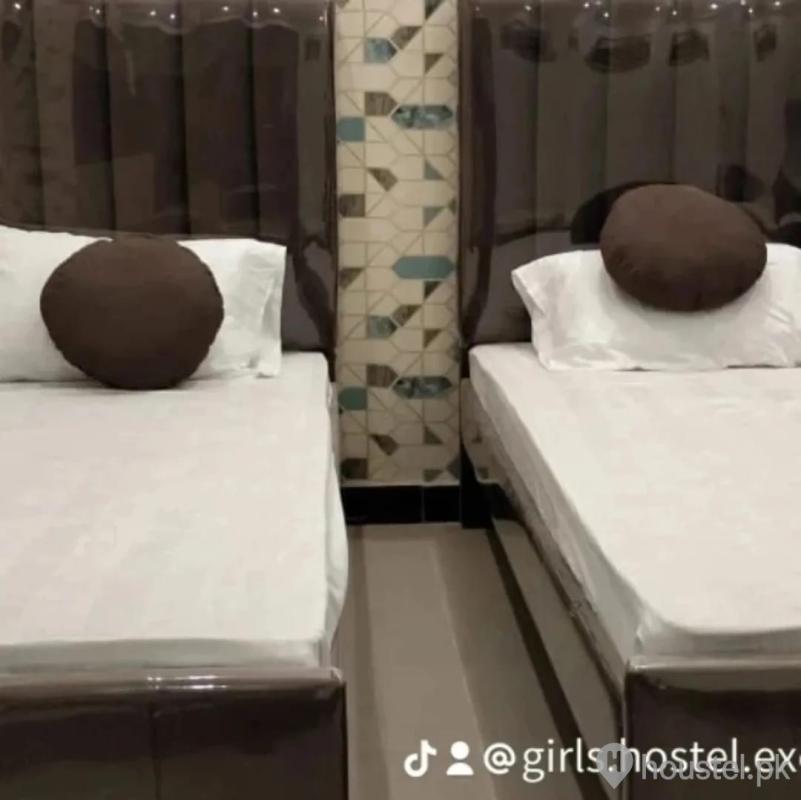EXECUTIVE GIRLS HOSTEL - Girls Hostel in Defence View Society Karachi ...