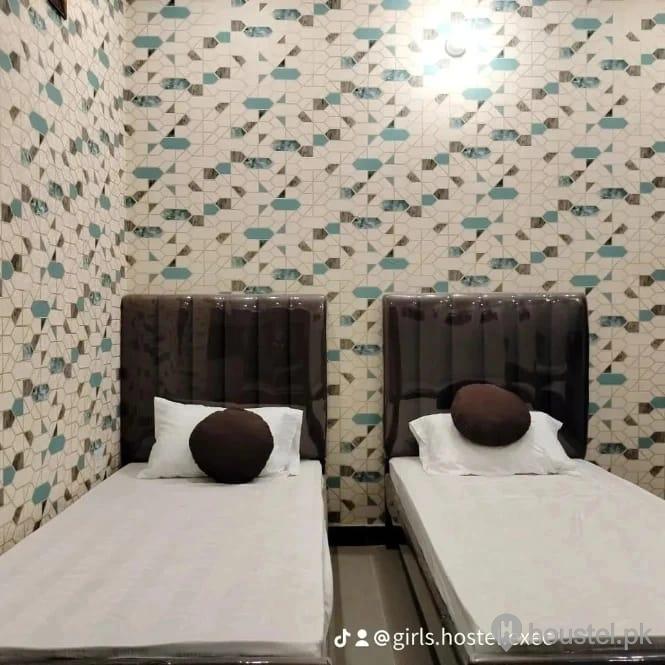 EXECUTIVE GIRLS HOSTEL - Girls Hostel in Defence View Society Karachi ...