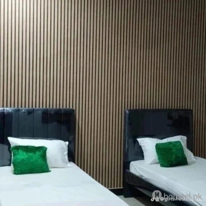 EXECUTIVE GIRLS HOSTEL – 3rd Branch - Girls Hostel in Defence View ...