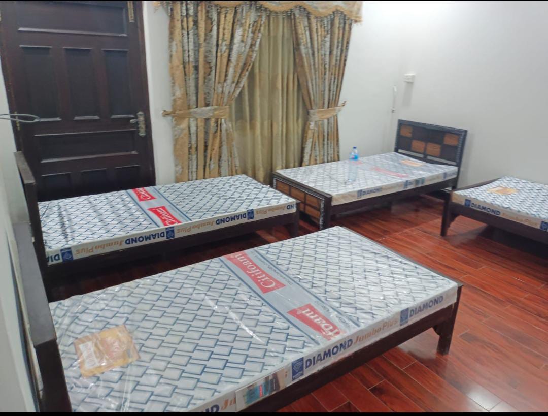 2 Seater Room at Shaheen Girls Hostel in I-8, Islamabad (2 Seats ...