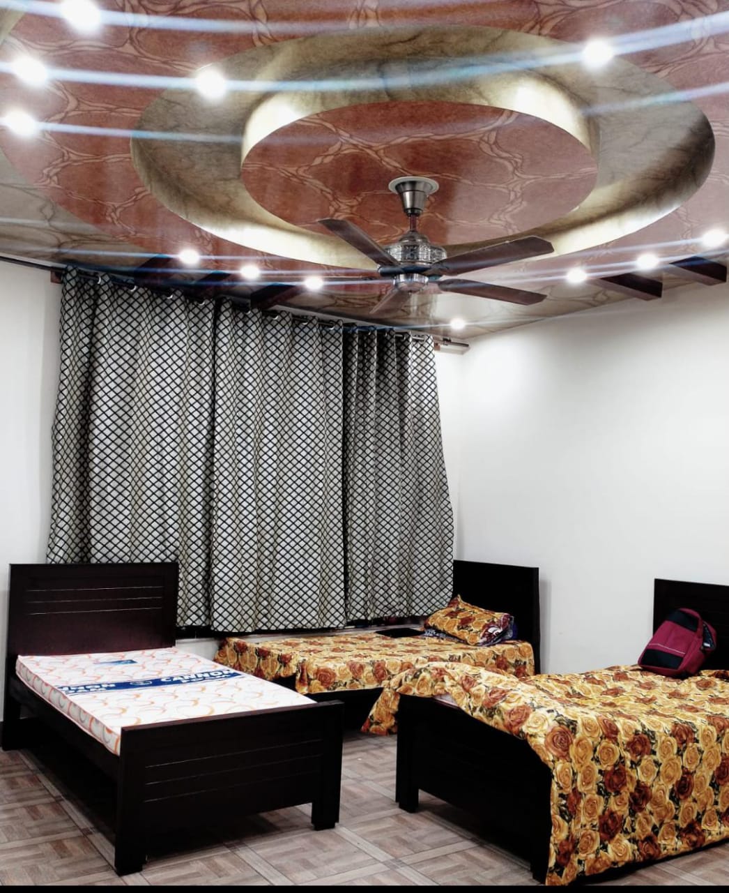 6 Seater Room at Shaheen Girls Hostel in I-8, Islamabad (6 Seats ...