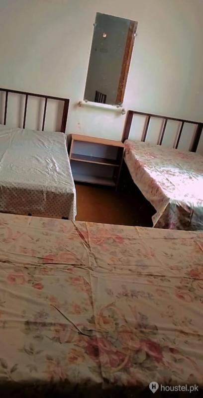 Bismillah girl's hostel - Girls Hostel in Chungi No 6 Multan near City ...