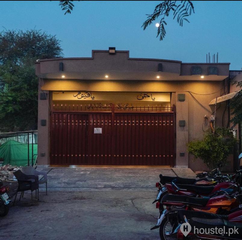 Chenab Boys Hostel - Boys Hostel in Johar Town Lahore with Mess, WiFi ...